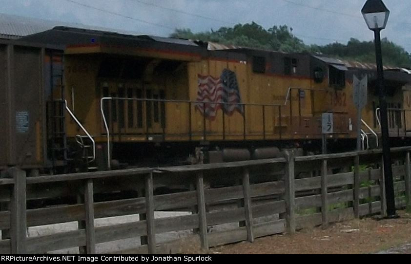 UP 7882, engineer's side